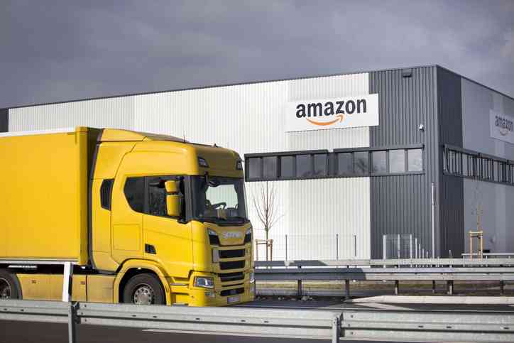What Makes the Amazon’s Supply Chain the World’s Best